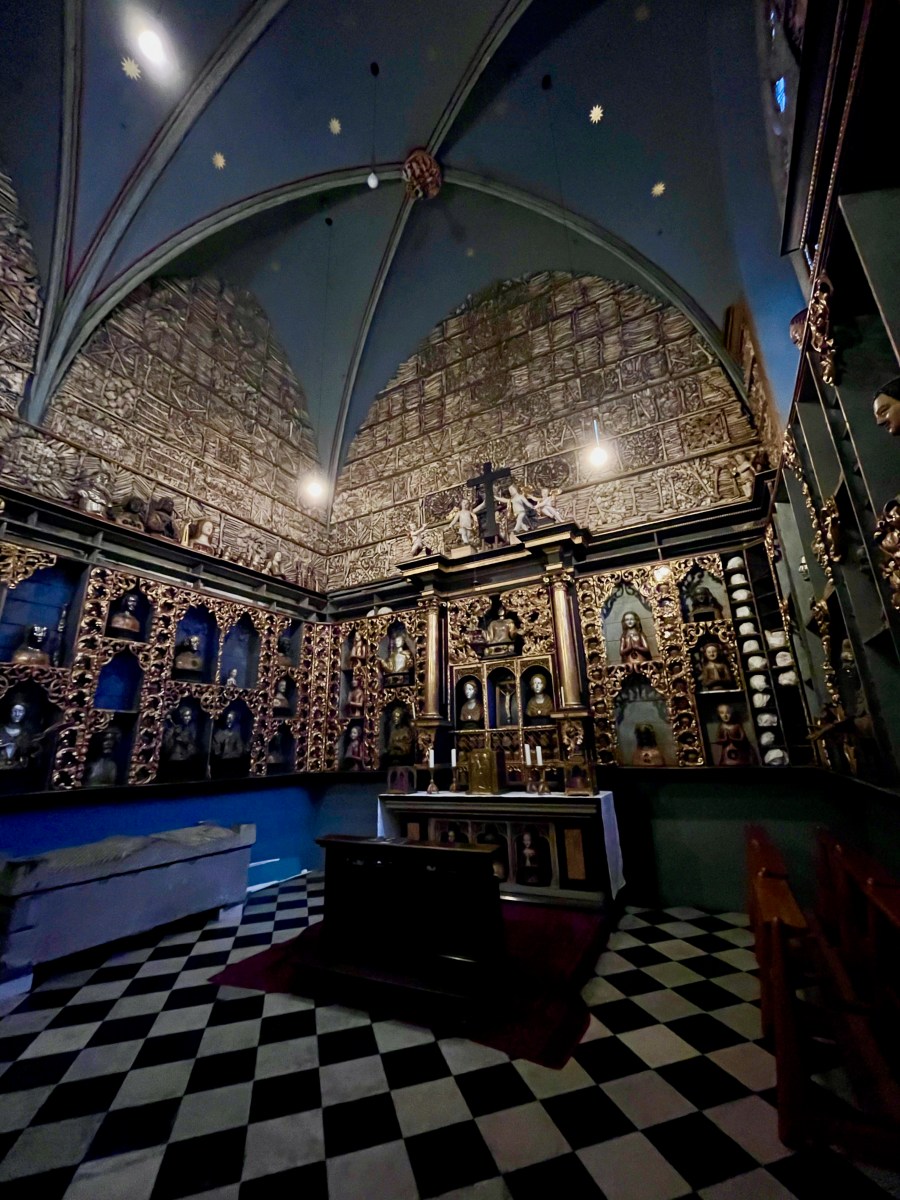 #61 Sacred Treasures: Medieval Shrines and Their Significance in ...