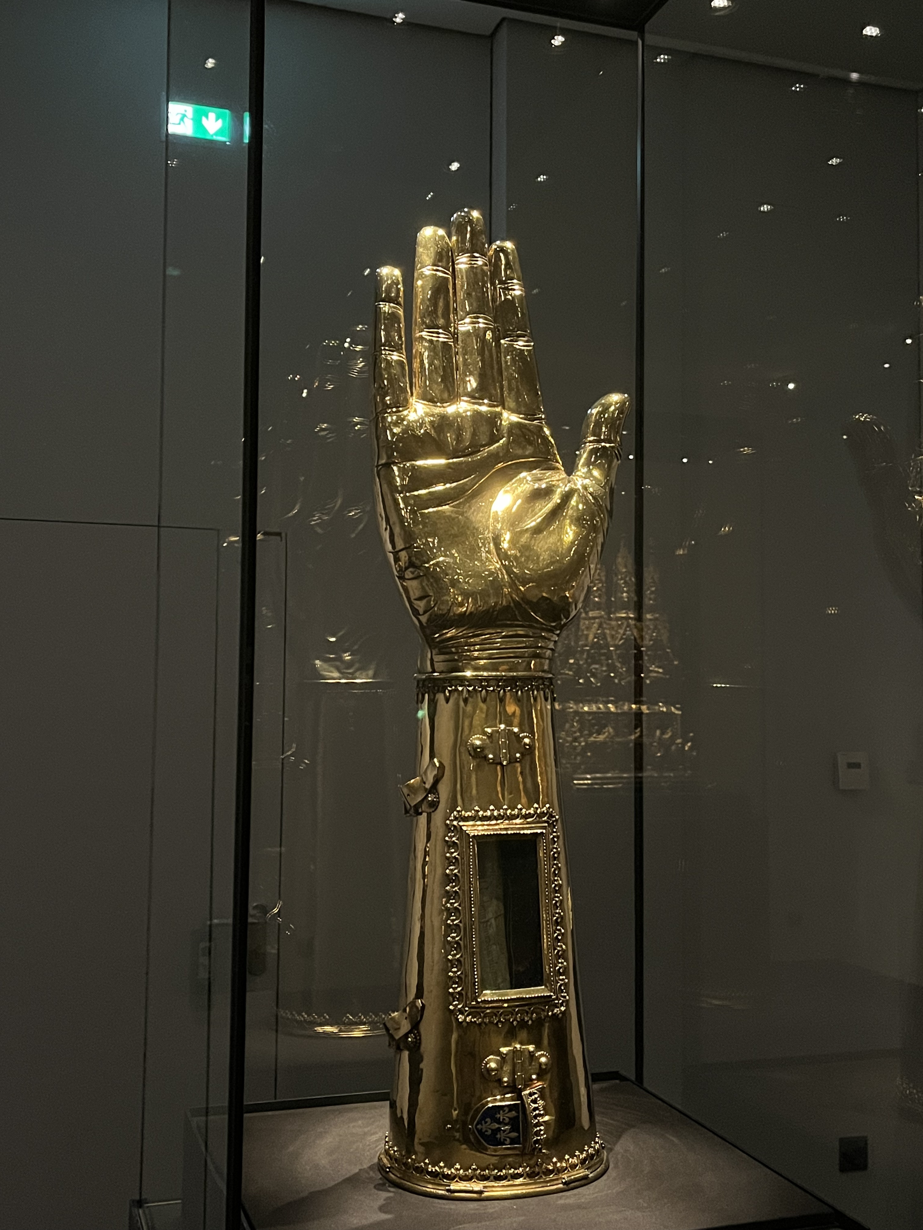 #61 Sacred Treasures: Medieval Shrines and Their Significance in ...