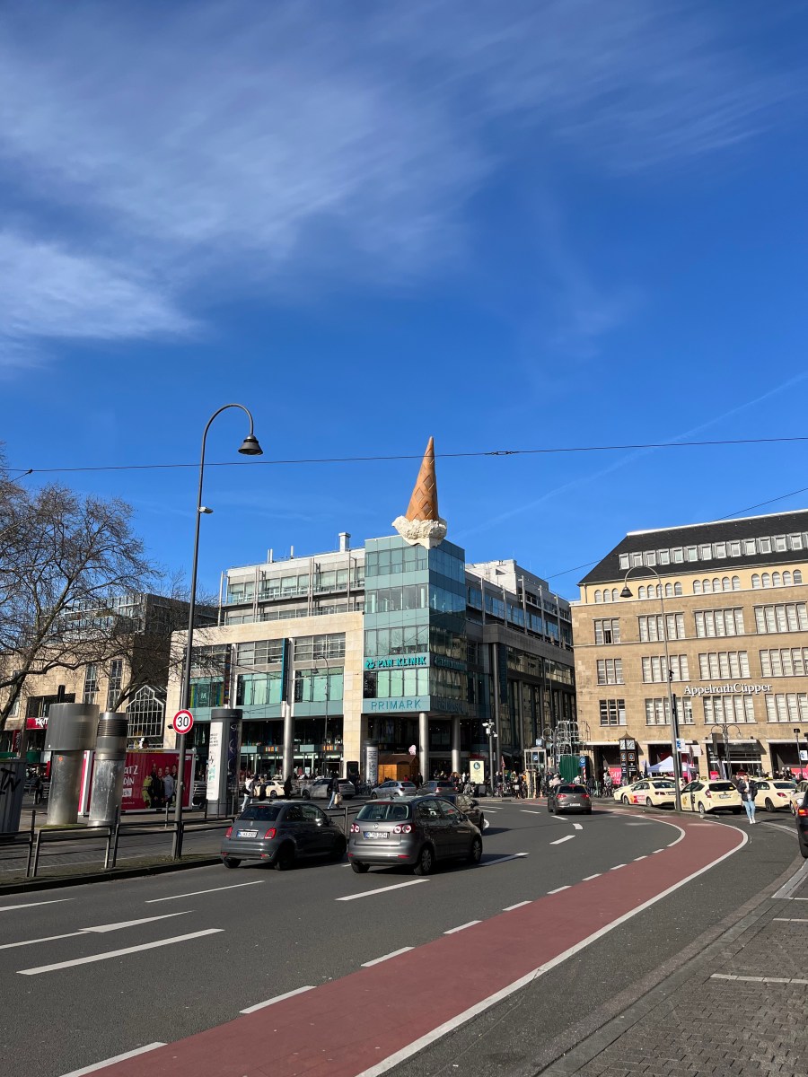 #73 A brief History of the Neumarkt Square – The History of Cologne Podcast